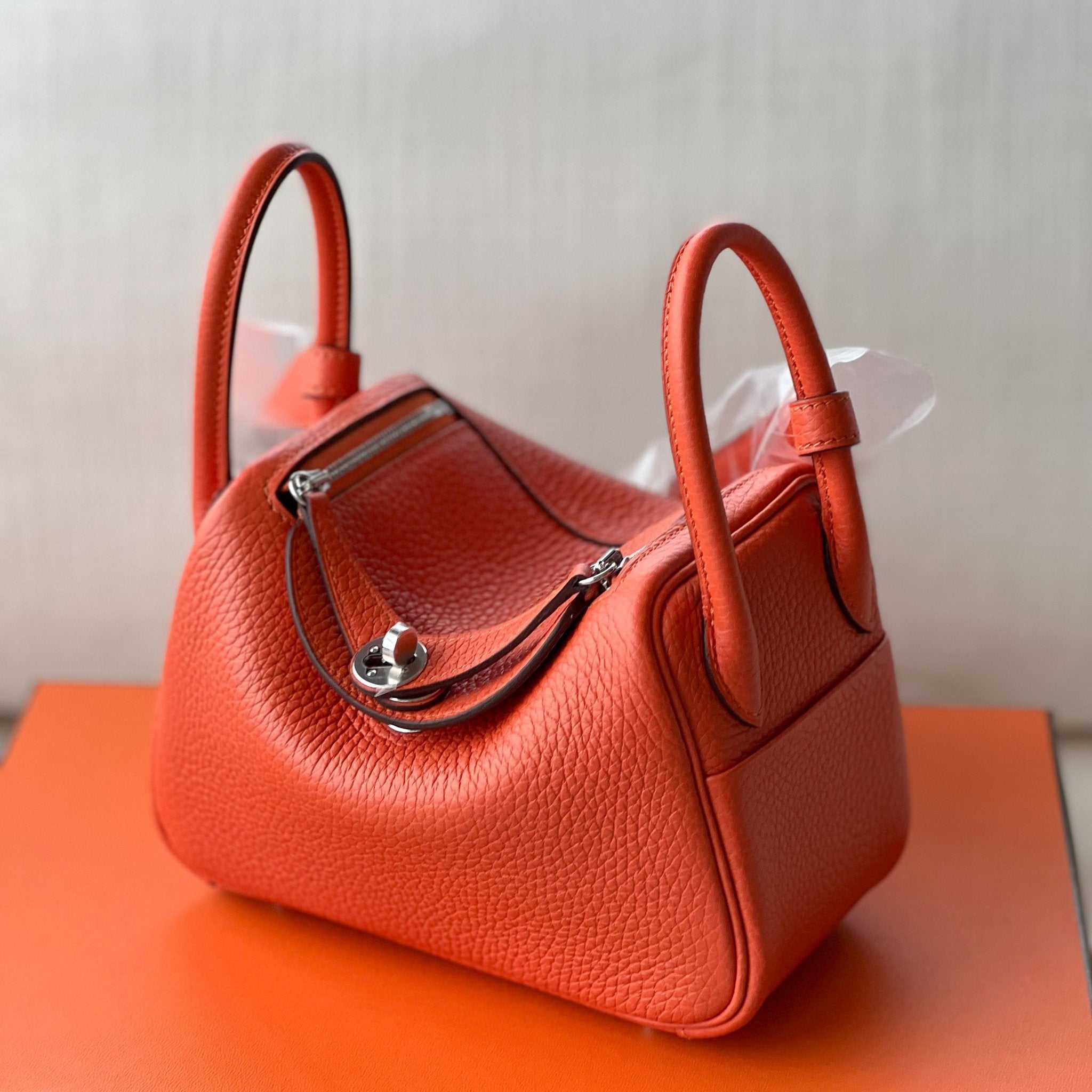 Hermès Mini Lindy | Orange – Found Fashion